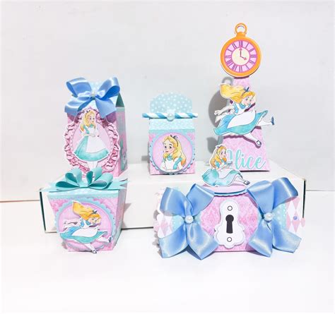 Kit Personalizados Alice No Pais Das Maravilhas 50 Caixas Elo7