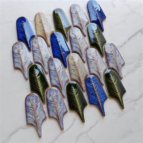 Mixed Color Feather Mosaic Tile Articture