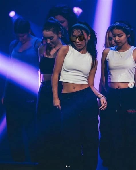 雨宮塔子は再婚しておらず現在独身！元夫との離婚理由や娘息子など子供も調査！ 芸能人の結婚情報com