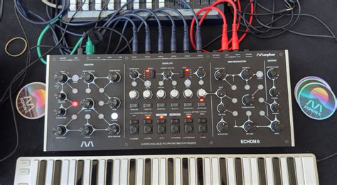Morphor Echon 6 Analog Polysynth Based On Bbd Resonators