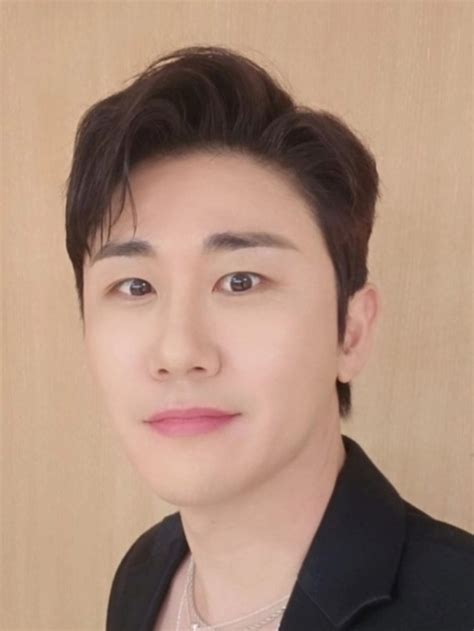 영탁 팬클럽 유니세프와 함께 아시아 6개국 아동 교육 지원 엑스포츠뉴스 나무뉴스