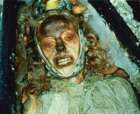 9 Incredible Corpses That Never Decomposed Huffpost Weird News