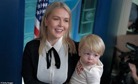 Karoline Leavitts Thanksgiving Amid Nephews Mom Detained By Ice