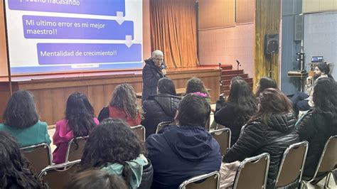 1er Día Visita De Coral Regí Al Liceo Juana Ross De Edwards Liceo