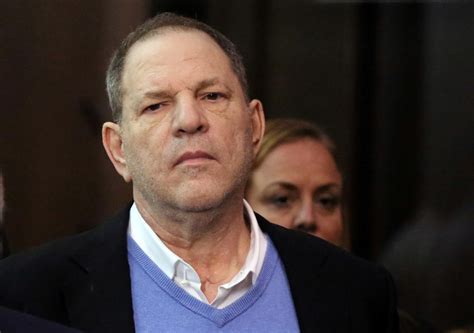 הארווי ויינשטיין הובהל מהכלא לניתוח לב דחוף בבית החולים Tmi