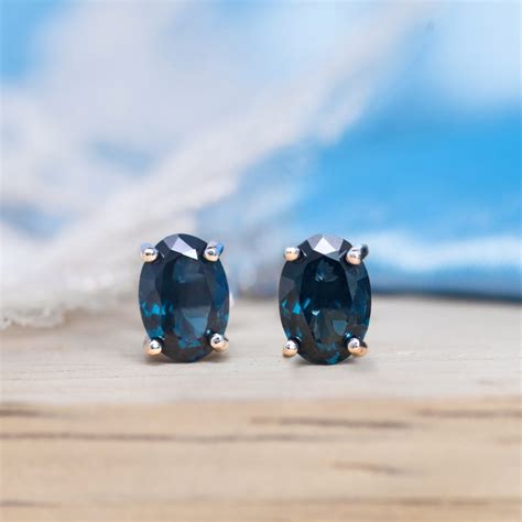 Lassana Flora Flowers Chamathka Jewellers