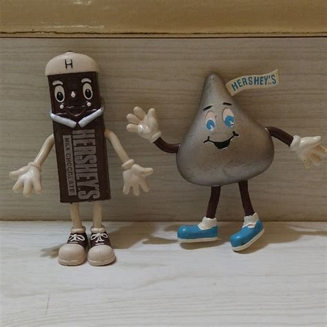 Hersheys Toys Vintage 995 Set Of 2 Hersheys Chocolate And Kiss
