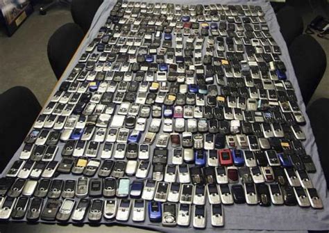 Smuggled Cellphone Use A Growing Concern For U S Prisons