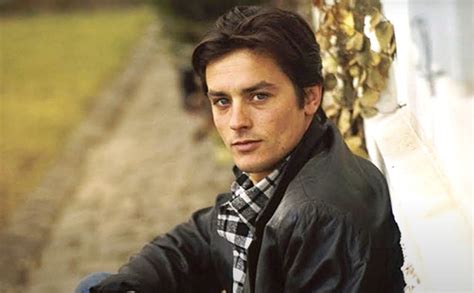 Vnučce Alaina Delona Je Už 34 Let A Je Velmi Podobná Dědečkovi Jak Teď Allison Le Borges Vypadá