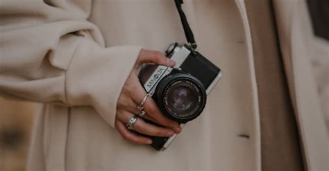 35mm 필름 Vsco 가을 가을 옷 가을 의류 거리 패션 겨울 코트 계절 패션 고전적인 스타일 난색 디지털