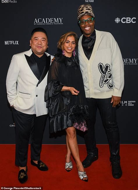 Ryan Reynolds Is Dapper In A Velvet Tuxedo And Catherine Ohara Stuns In Red At Canadian Screen