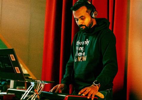 A Cinematic Minimalist Neoclassical Single Soul And Solace Out Now The La Note Magazine