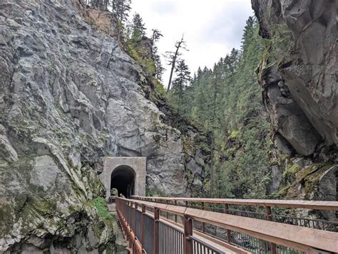 Visiting The Othello Tunnels Bc What To Know Before You Go Off Track Travel