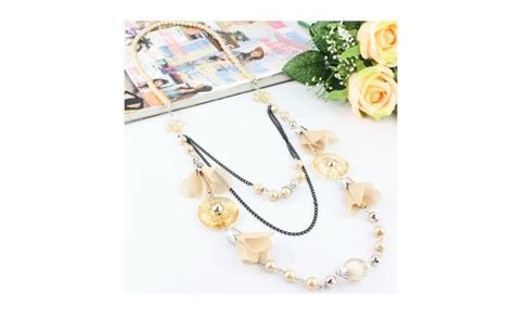 Colier Fantezie Cu Floricele Bej Arhivat