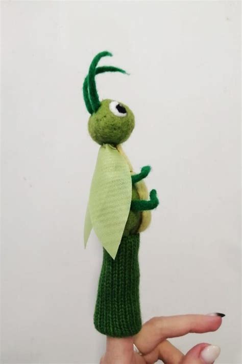 Finger Wool Puppet Grasshopper Etsy Etsy Puppets Finger Puppets