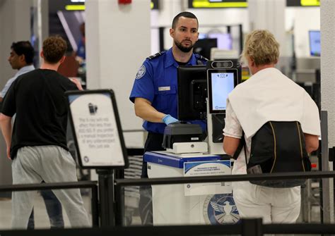 What Does Tsa Do A Quick Rundown Of The Agencys Duties