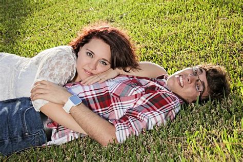 © Photography Couple Photos Engagement Photography