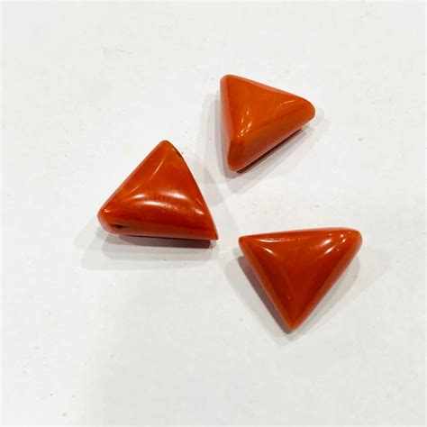 10 Ratti Munga Coral Tikona Lal Pola Moonga Rashiratan At Rs 1000carat Tripolia Bazar