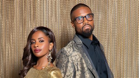 داليا مبارك تعلن انفصالها وطليقها يعلق زهرة الخليج