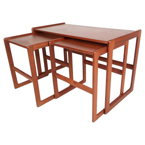 Large Danish Mid Century Modern Walnut Nesting Tables For Sale At 1stdibs