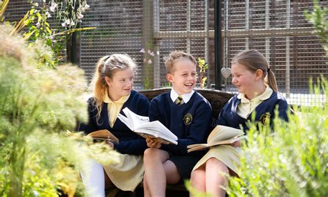 Welcome To Pluckley Ce Primary