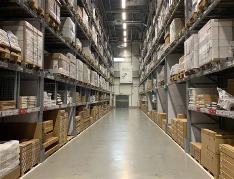 Original Genuine E32 D211r E32 D11l Fiber Optic Sensor With One Year