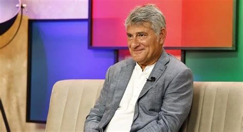 Cléber Machado Antecipa Saída Do Sbt Emissora Busca Um Nome Para Fazer