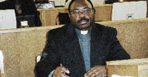 Condenan A Sacerdote Por Genocidio