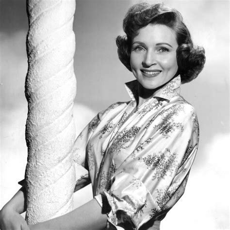 Tmz Reporting Betty White Has Died At 99 Page 5 O T Lounge