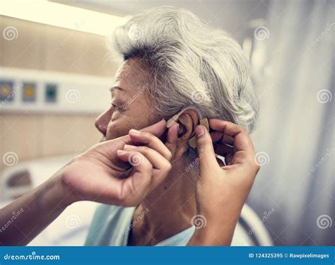 Asian Old Woman Having Her Ears Checked Stock Image Image Of Hearing Healthcare 124325395