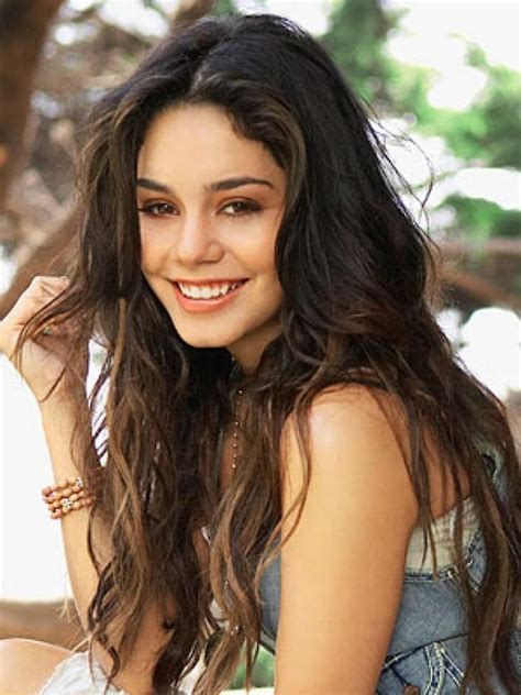 Gambar Foto Vanessa Hudgens Photoshoot Foto 2 Dari 42