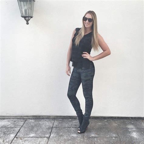 Alyssa Levesque Lovely Pose Super Wags Hottest Wives And Girlfriends Of High Profile Sportsmen