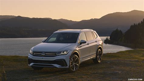 2022 Volkswagen Tiguan Sel R Line Color Oryx White Front Three