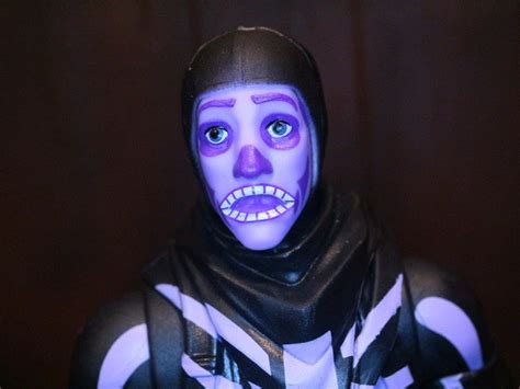 Download Put On Your Rose Colored Goggles And Take On Fortnite With The Unique Purple Skull