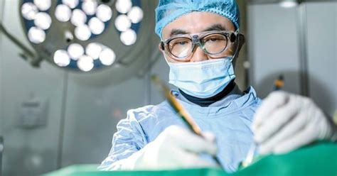 건강한 가족 다른 병원서 임플란트 포기한 환자도 예쁜 치아 가능해요