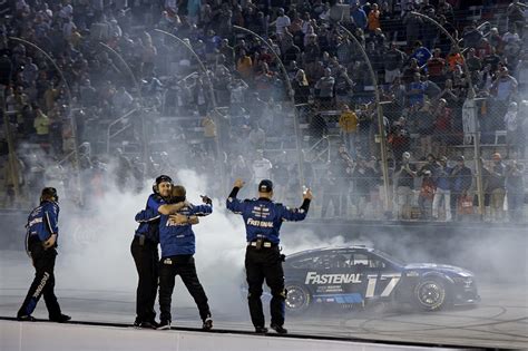 christopher buescher completes round of 16 spoiler sweep the