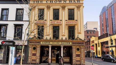Crown Liquor Saloon Belfast Discover Northern Ireland
