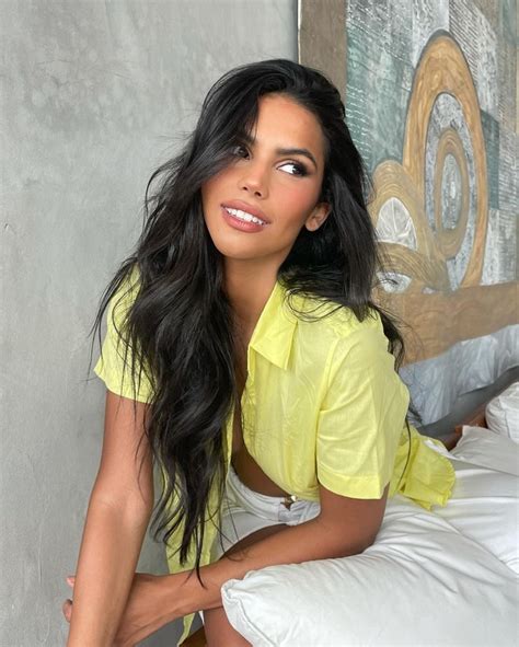 Isadora Pereira Image