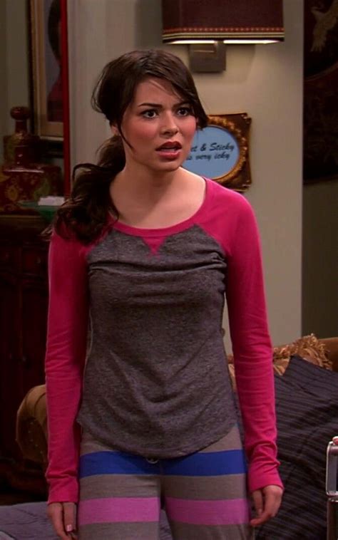 Miranda Cosgrove Icarly Pajamas