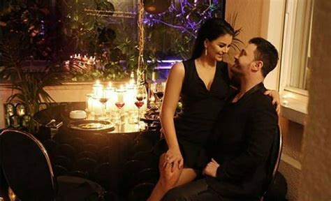 Jemi Festa E Jetës Së Njëri Tjetrit” Andrra Destani Me Dedikim Romantik Për 5 Vjetorin E