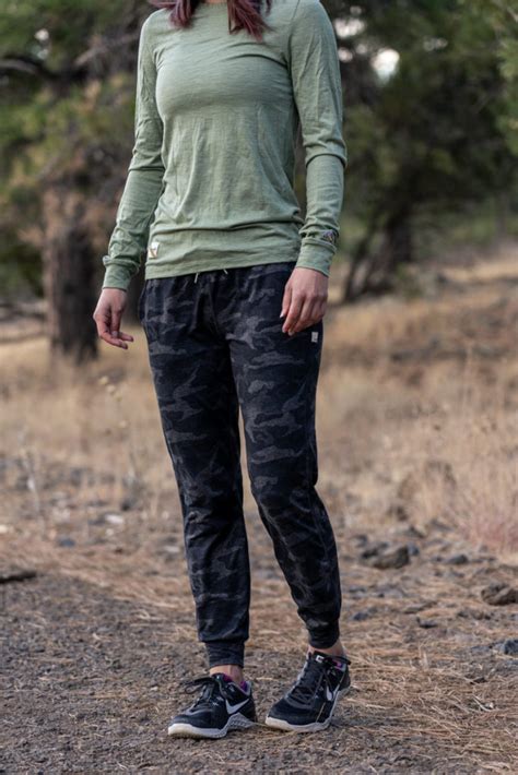 Vuori Performance Jogger Review Agent Athletica
