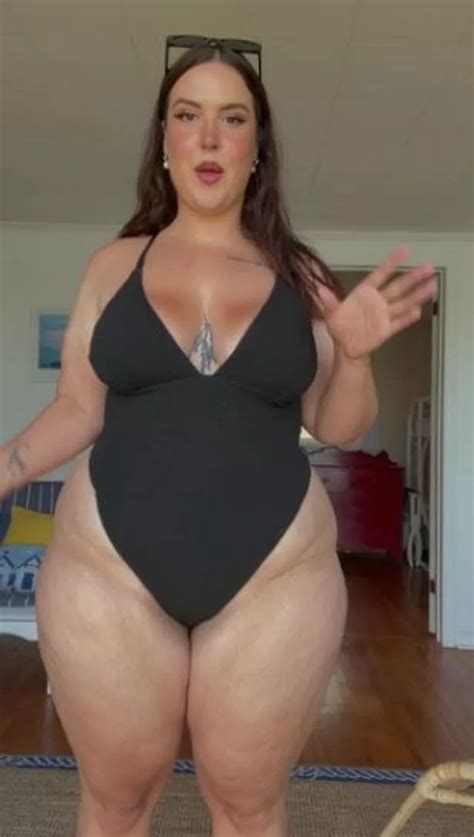 Curvy Woman Claims Men Who Make Fun Of Fat Girls Actually Love Them