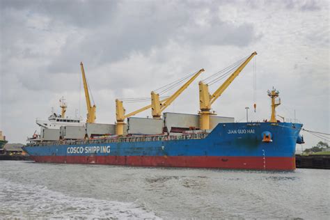 무료 이미지 하늘 구름 옥외 보트 산업 예인선 해군 건축 기중기 Feeder Ship 배 화물선 기계