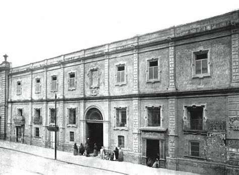 Origen Y Desarrollo De La Enfermería Profesional En Mesoamérica Y En