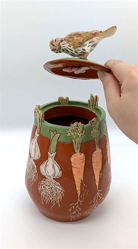 Garden Jar Ceramics Ideas Pottery Pottery Designs Diy Pottery
