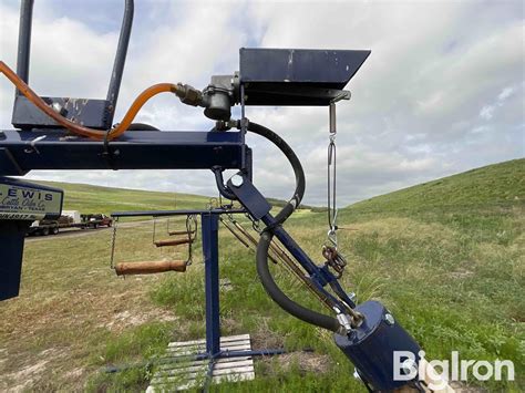 Lewis Automatic Cattle Oiler Agriculture Bigiron