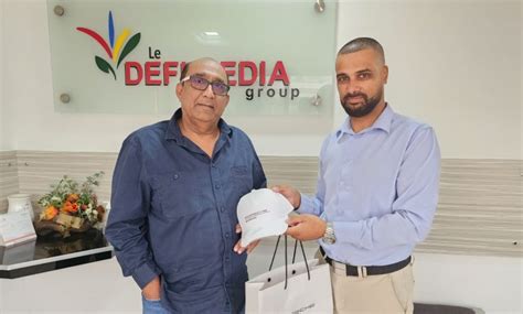 Ashley Gowreesunkur Remporte La Casquette Dédicacée Par Pascal Wehrlein