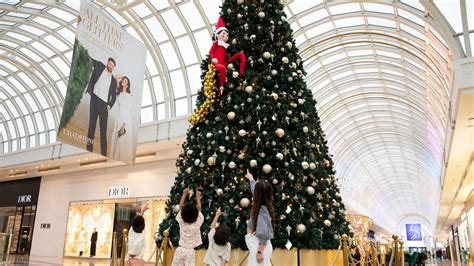 Retail Chadstone Christmas Decorations Hide Cost Of Living Anxiety