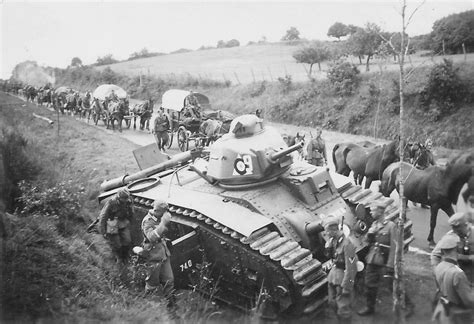 1940 Germanarmoured Column With Support Vehicles Rboltaction