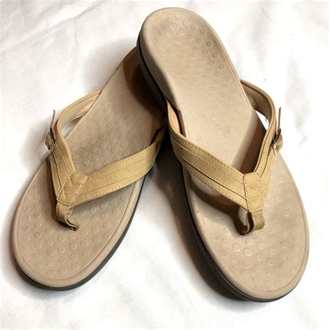 Vionic Patty Thong Flip Flop Sandals Gem